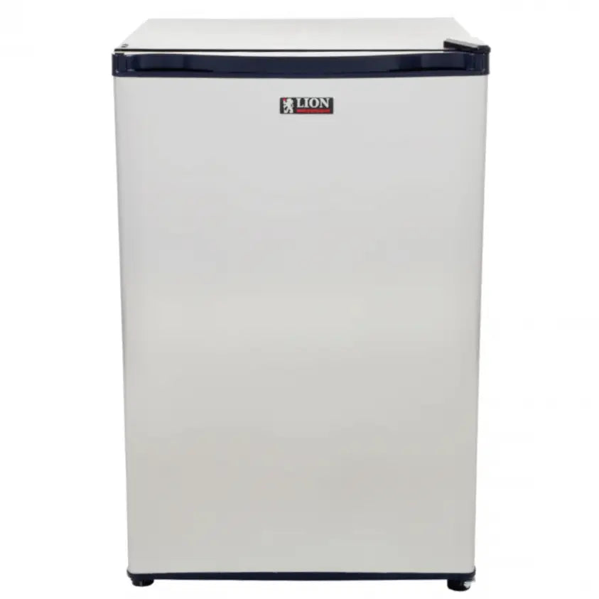 Lion 20-Inch 4.5 Cu. Ft. Compact Refrigerator With Recessed Handle ...