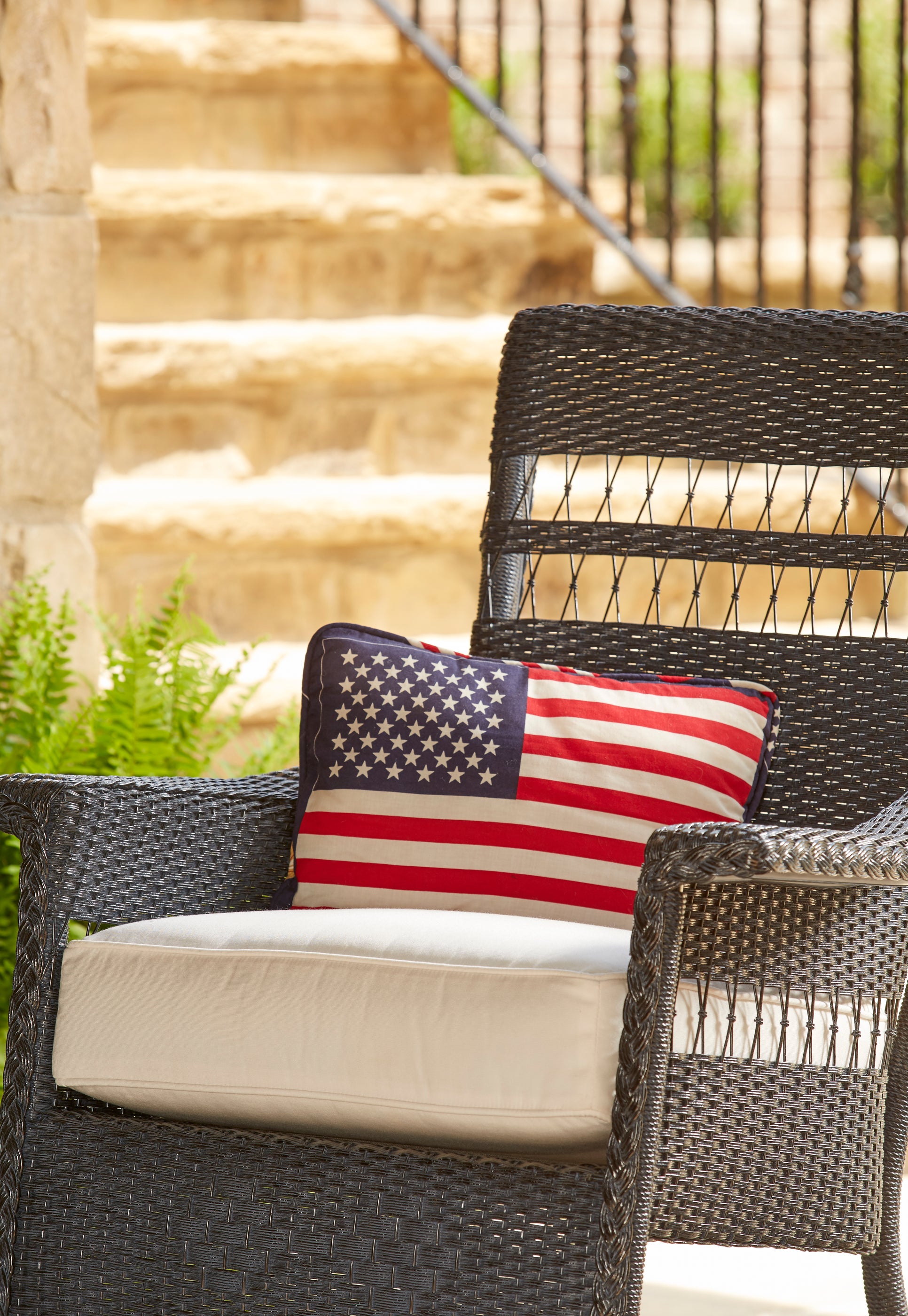 Lloyd Flanders Nantucket Porch Rocker — Bespoke Patio